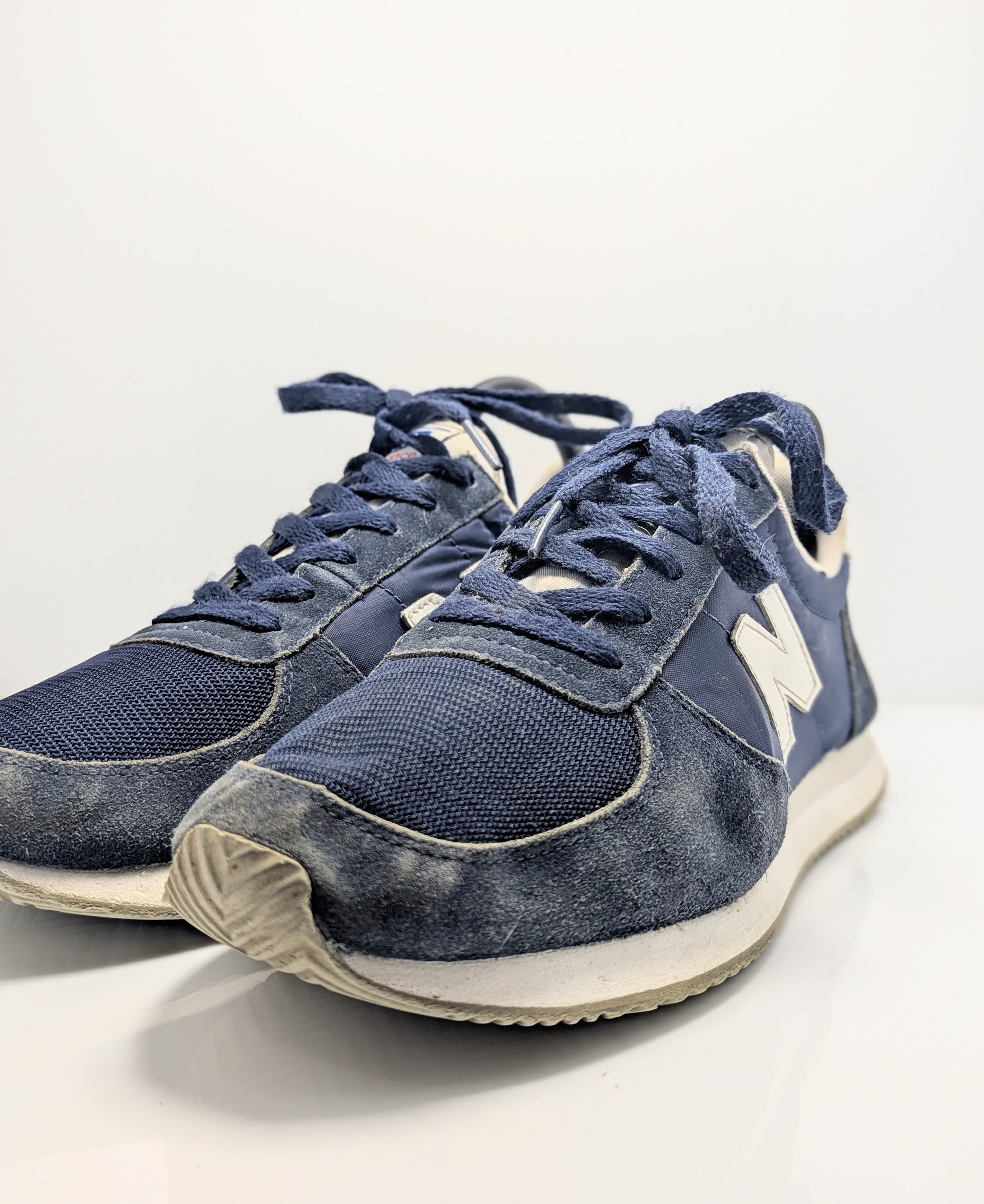 New Balance 220 – Rekicks.pk